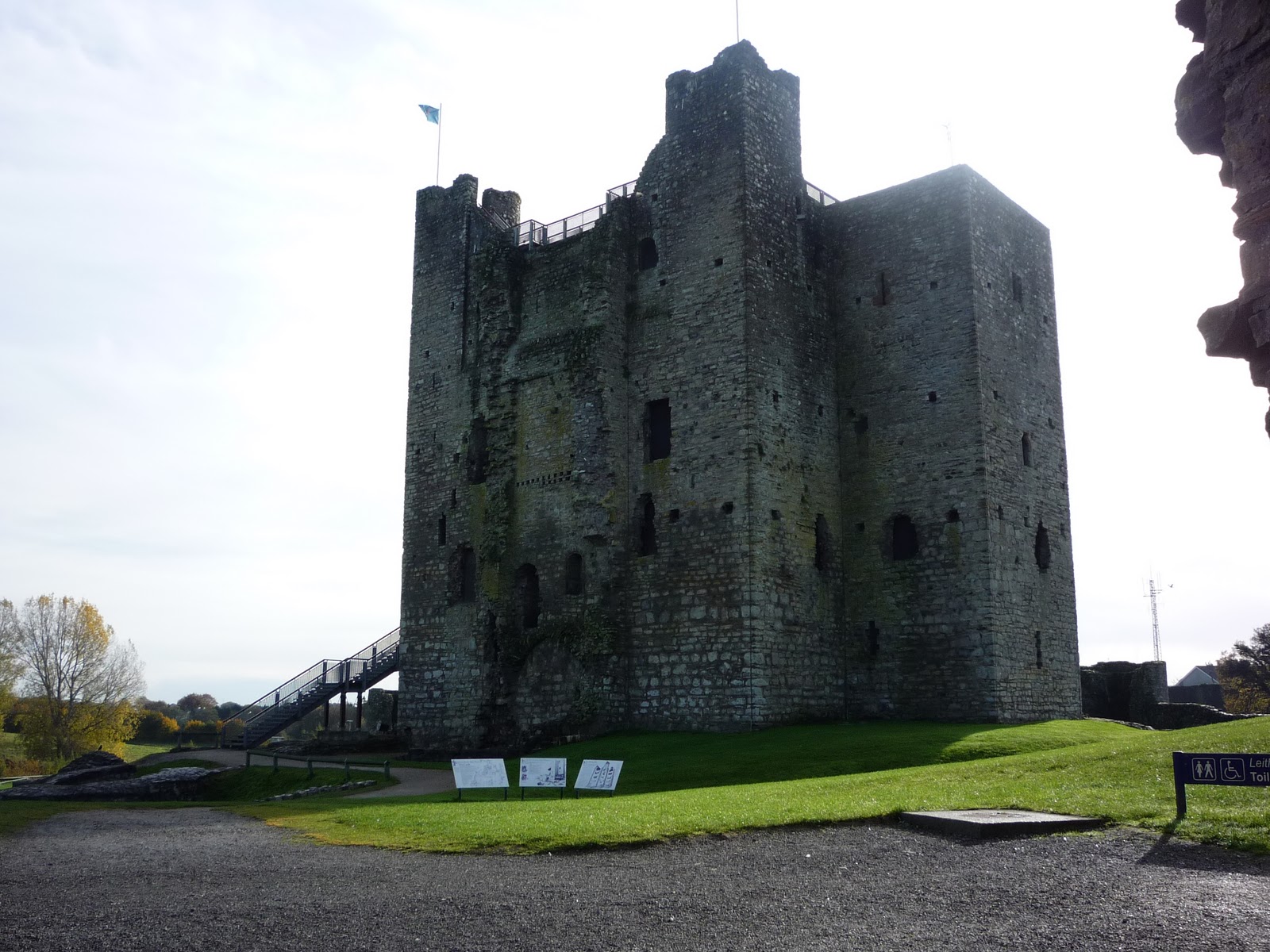 Operation Solihull - Ron & Deanne Hancock: CASTLES OF IRELAND