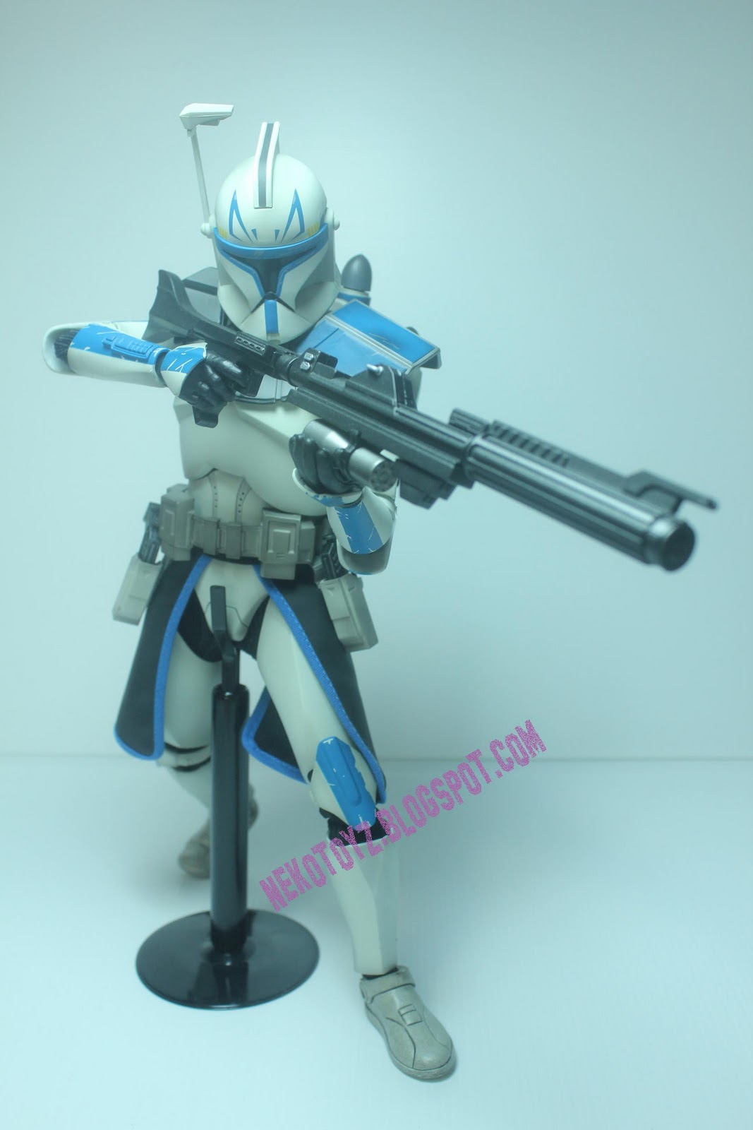 Neko Toyz: Sideshow Collectibles 1/6 Captain Rex Review