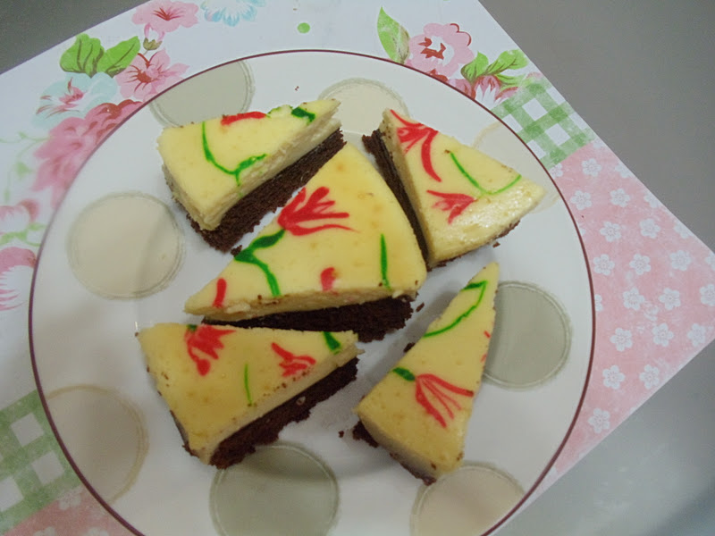 Life is colorful: Step by Step... Kek Chocolate Cheese Comel