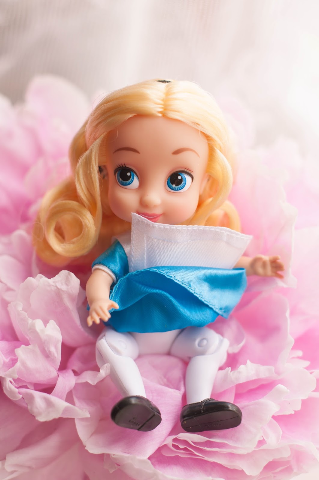 Dotsydoodle: Disney Animator Alice in Wonderland Dolls--16" and Mini!