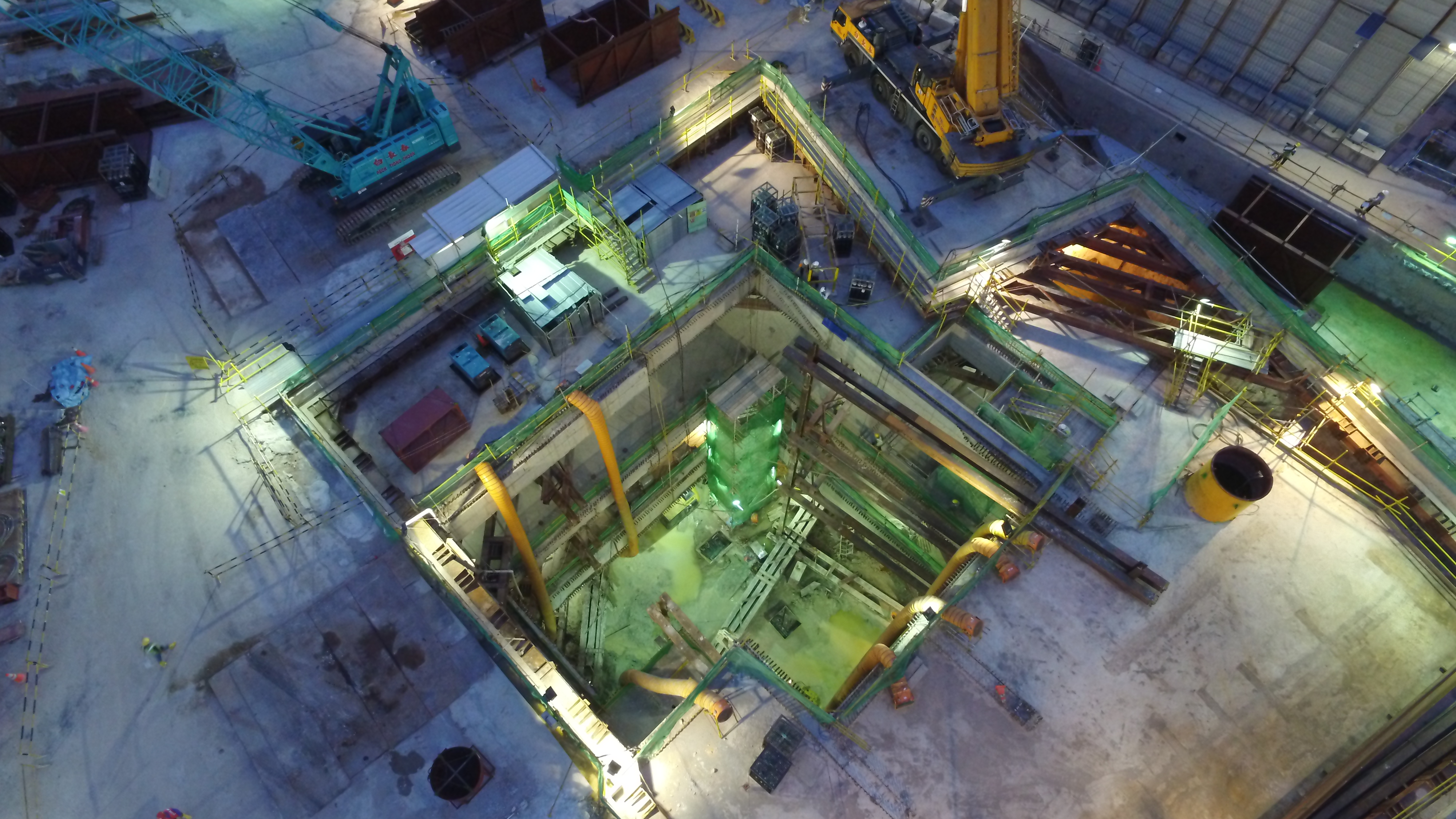 Thomson Line Construction: Great World Cast