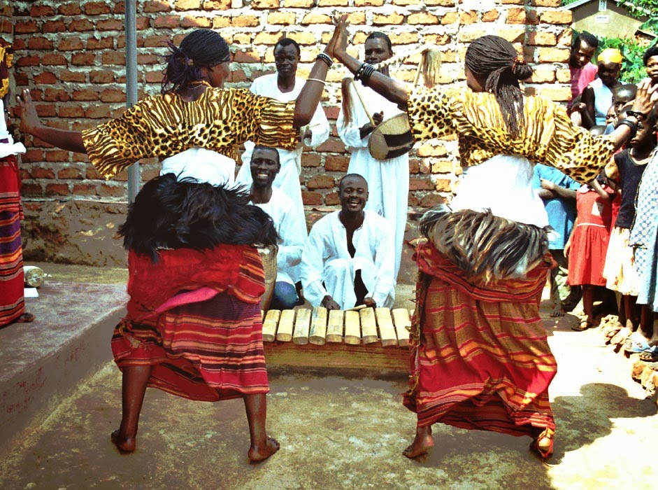 Cultural Safaris in Uganda: November 2013