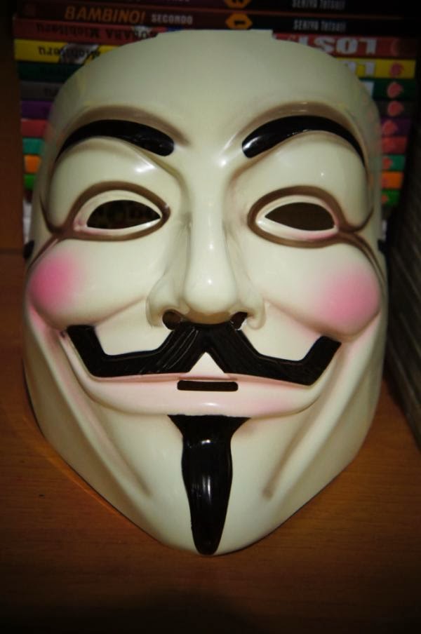 Topeng anonymous / topeng v for vendetta Ori Denmark - Jual Topeng ...