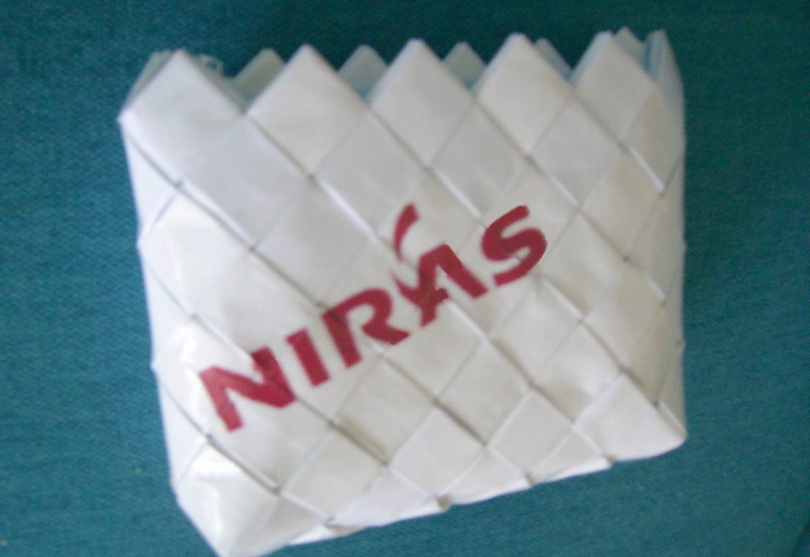 Punge: Niras logo-pung
