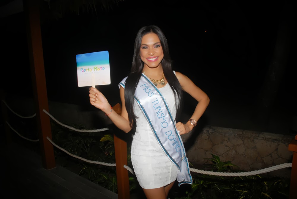Miss Turismo RD 2013 Paloma Almonte en la Feria Turística Discover ...
