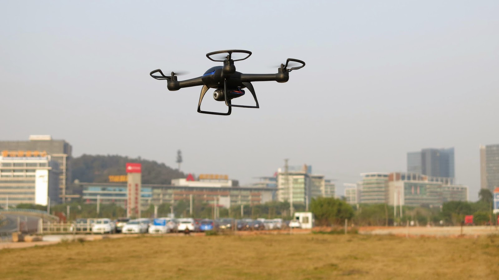 21Geek: DM 007 Spy NightHawk Drone