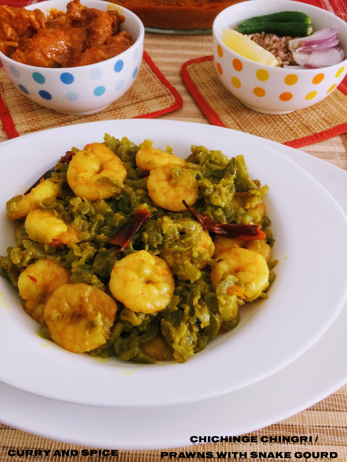 CURRY AND SPICE: CHICHINGE CHINGRI / PRAWNS WITH SNAKE GOURD