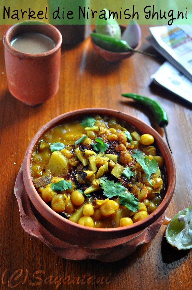 Narkel-er Niramish Ghugni (Yellow peas curry with Coconut) - A ...