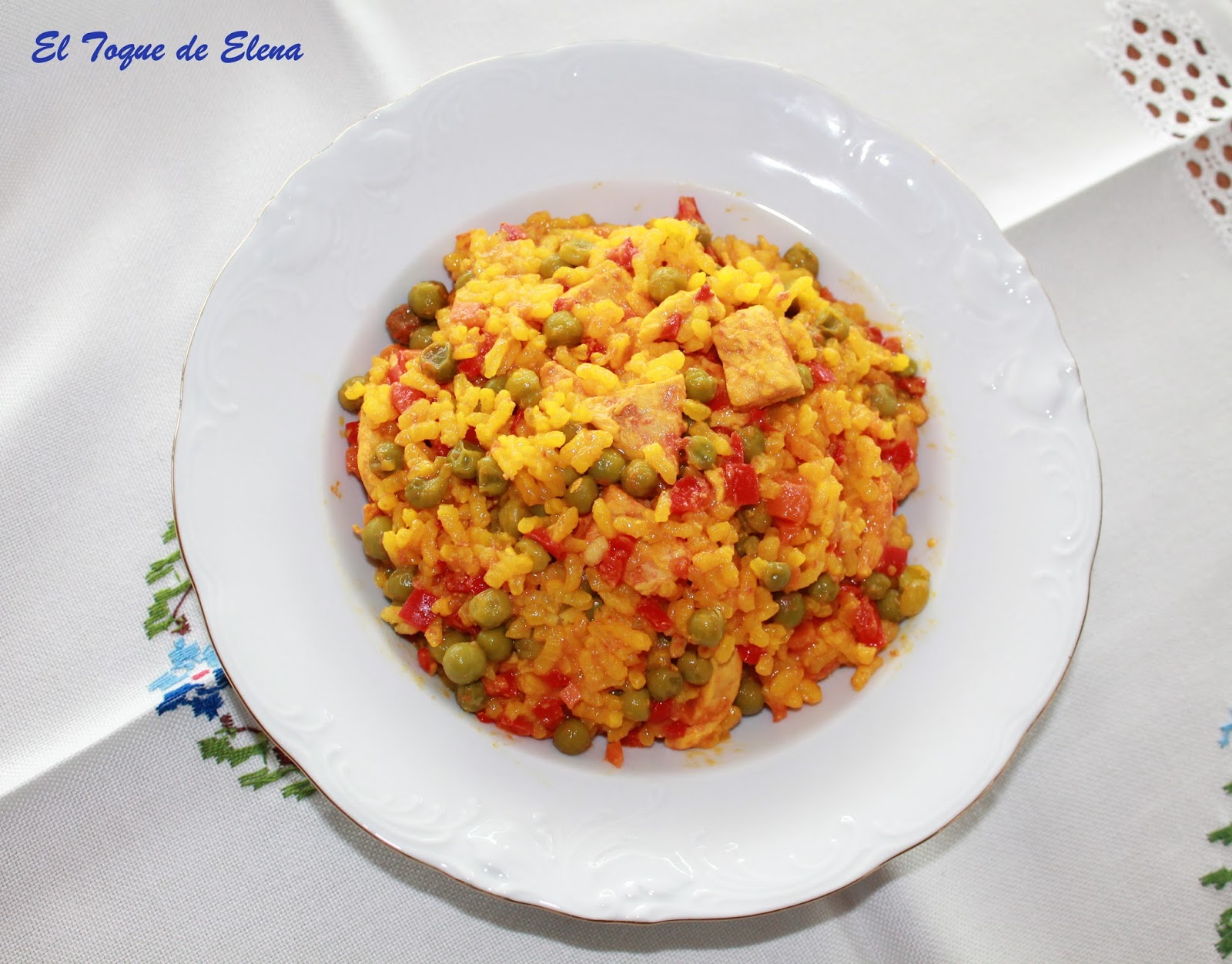 ARROZ AMARILLO CON POLLO