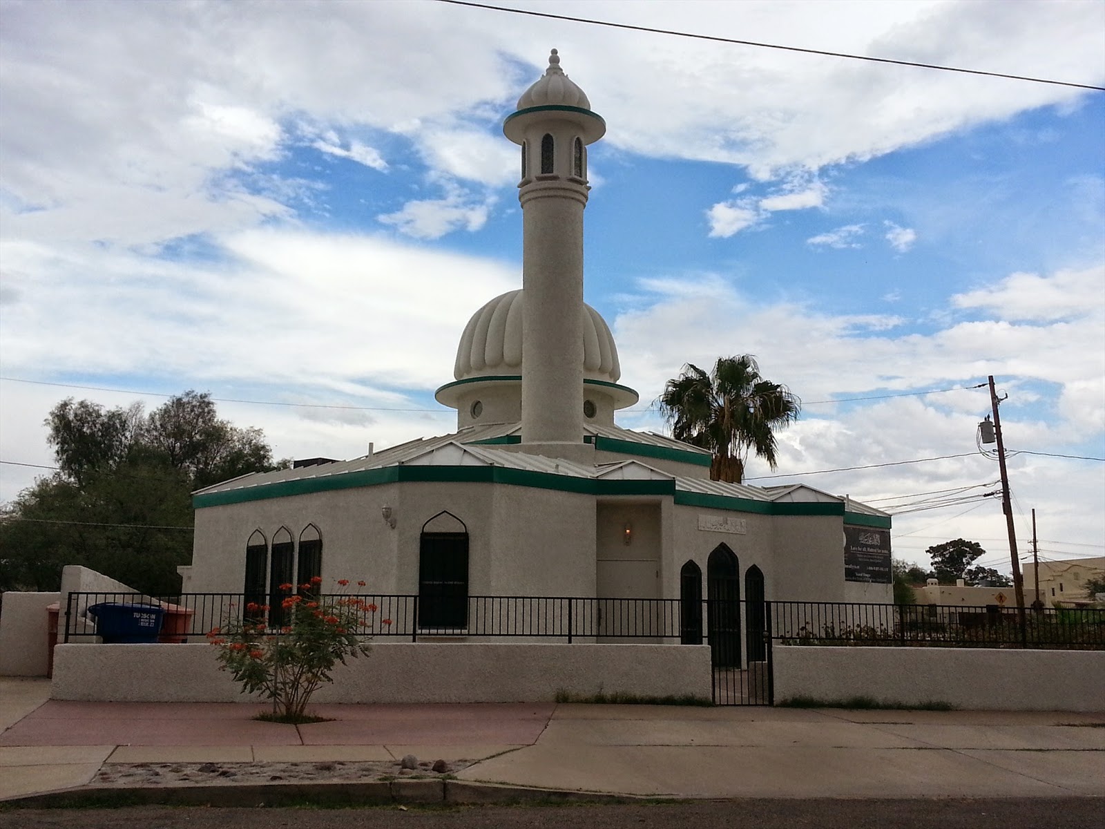 AHMADIYYA MOSQUE: Yousuf Mosque - Tucson Arizona USA