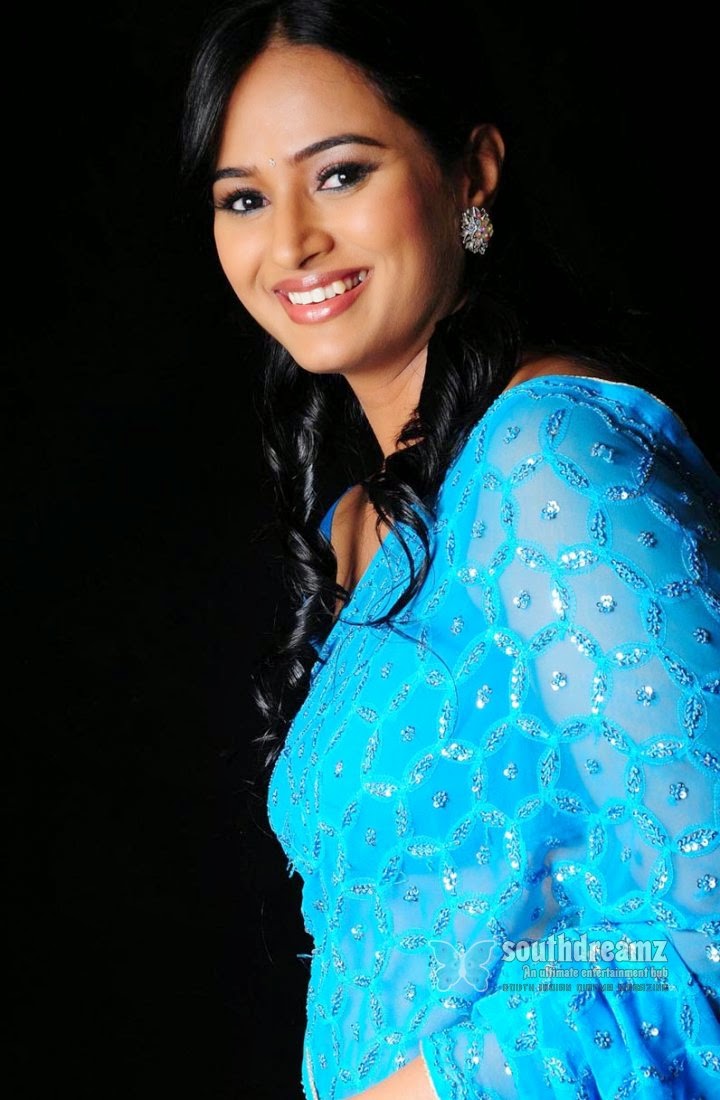 Anupama Kumar: anupoma hot actress