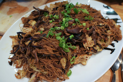 Hollow Legs: Uncle Lau's Teochew Recipes