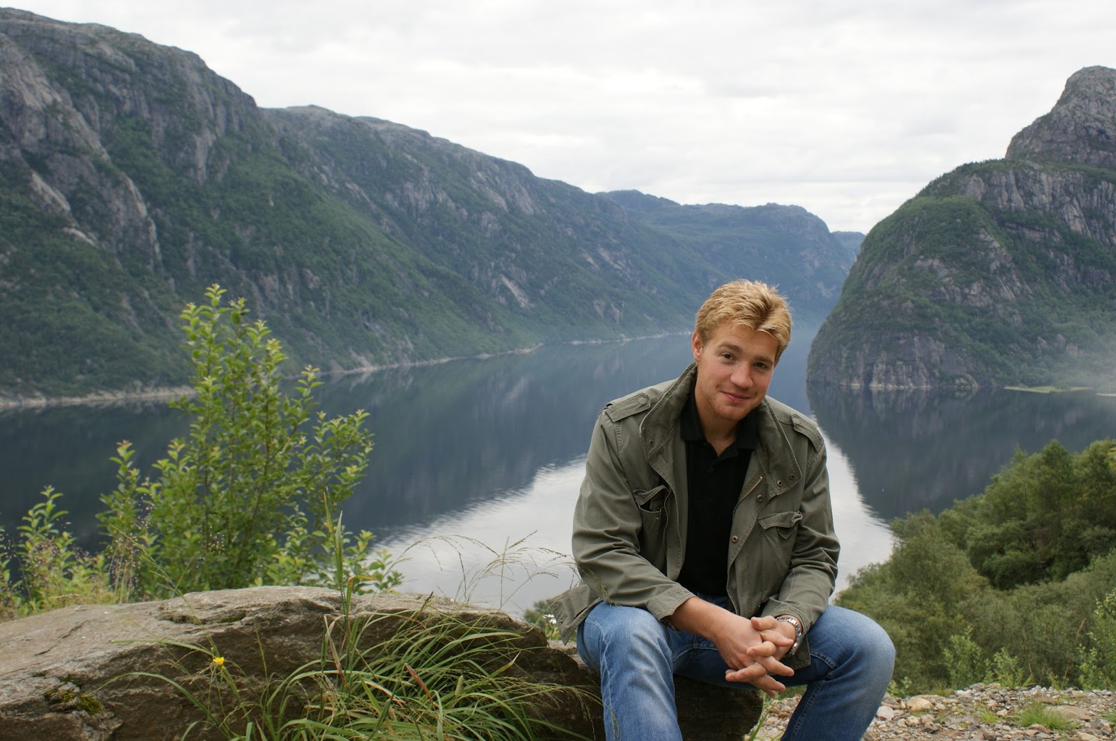 Golden Backbone : Where is.....Lars Mittank?