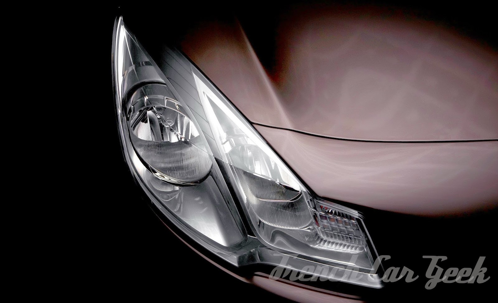 シトロエン人 Citroën Man: シトロエン DS3の新しいヘッドライト：DSウイングスタイルかどうか？(2014年秋)