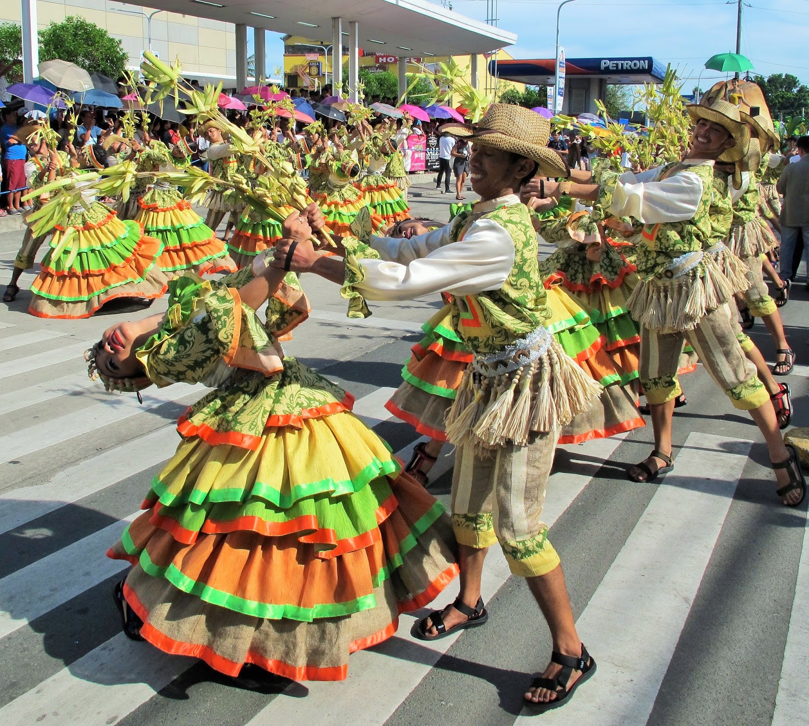 Gridcrosser: Coconut Creativity: Spectacles and Festivity at Quezon’s ...