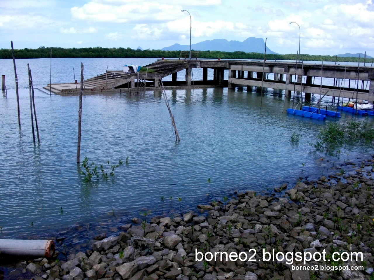 Borneo Island, Awaken To A Different World: Kampung Telaga Air