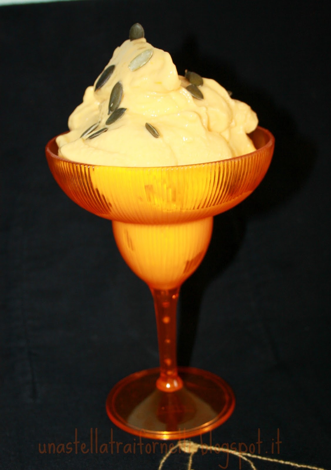 una stella tra i fornelli: gelato al mango profumato allo zenzero di ...