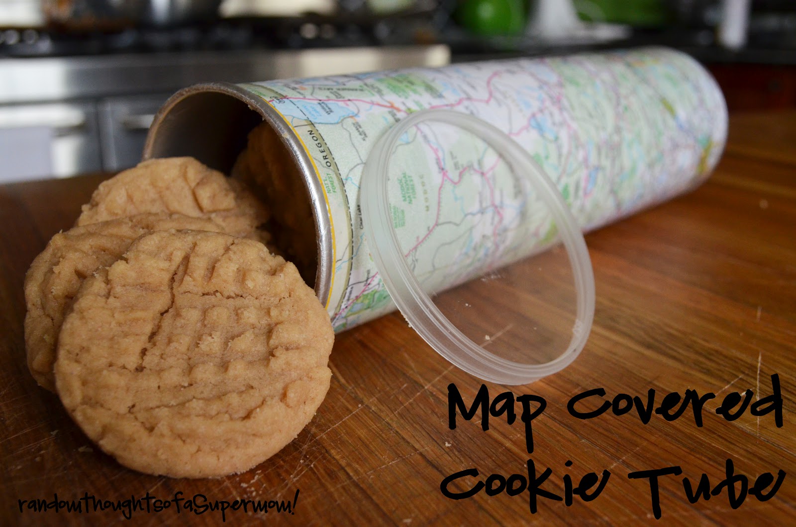 *Random Thoughts of a SUPERMOM!*: Roadtrip Ready: Map Covered Cookie Tube