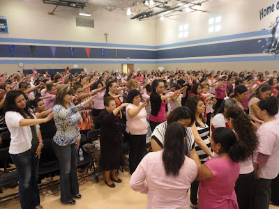 Padre Hoyos Blog: Dichosa la mujer que confió en Dios.