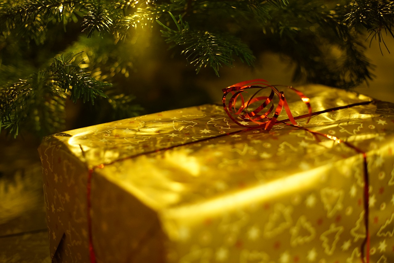 What To Put In A Christmas Eve Box what-to-put-in-a-christmas-eve-box