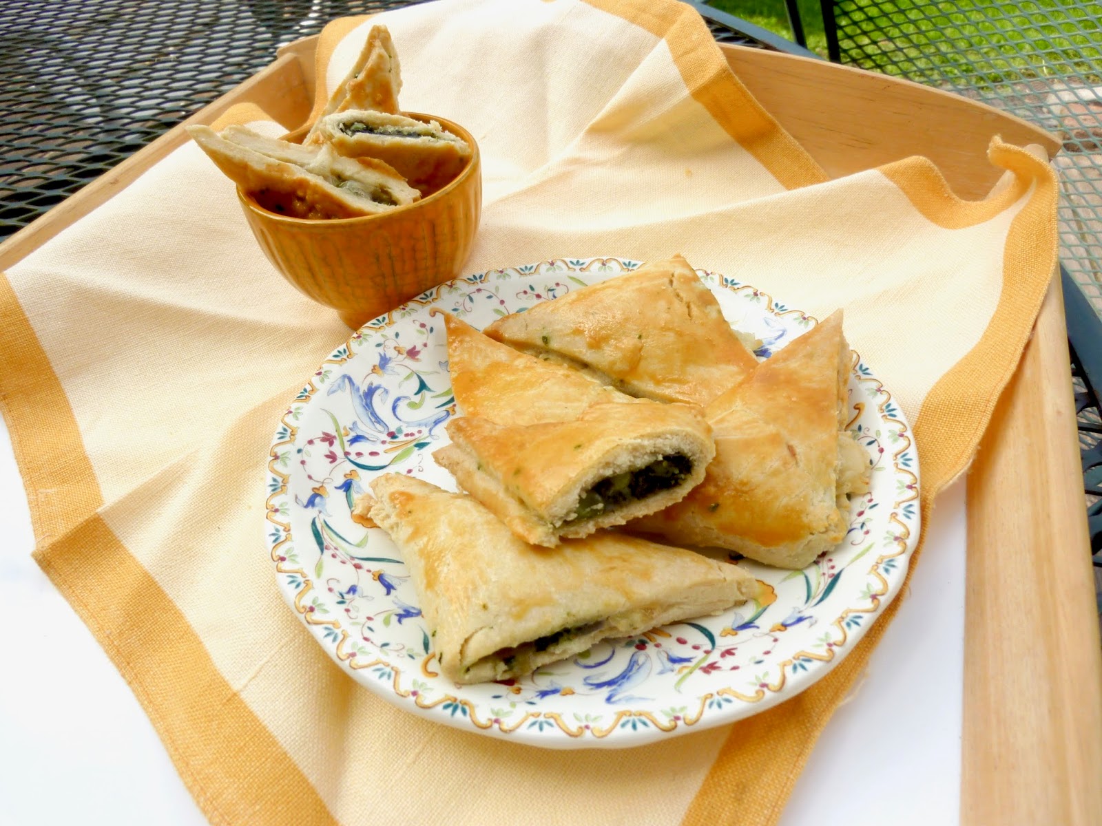Spinach & Cheese Mini-Strudel Appetizers – Diary of a Mad Hausfrau