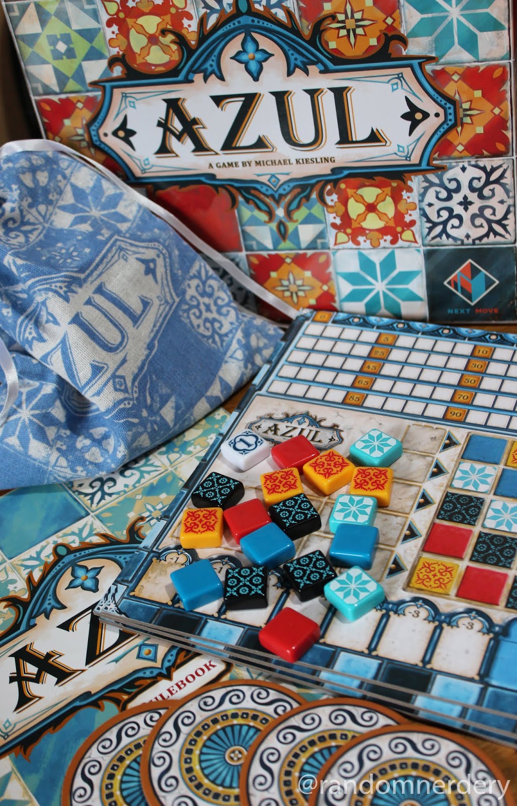 Random Nerdery: Review: Azul board game