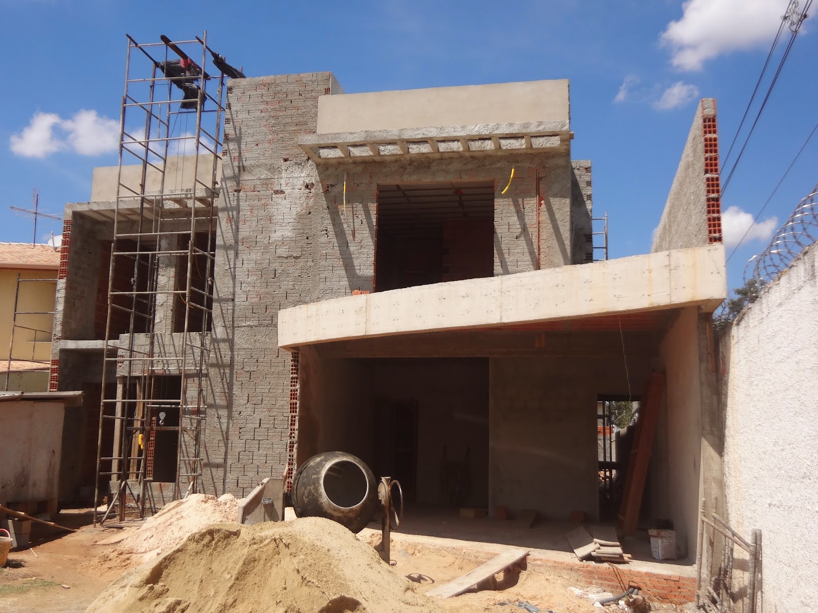 Casa do Ze e da Deh (Construção) - Jose & Deborah's House Construction