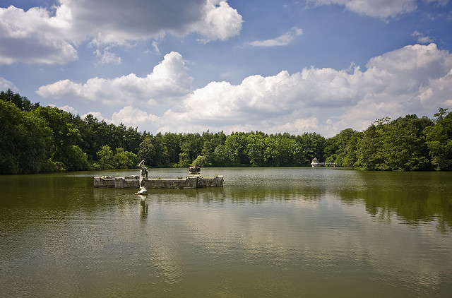 The Underwater Billiard Room of Witley Park ~ Kuriositas