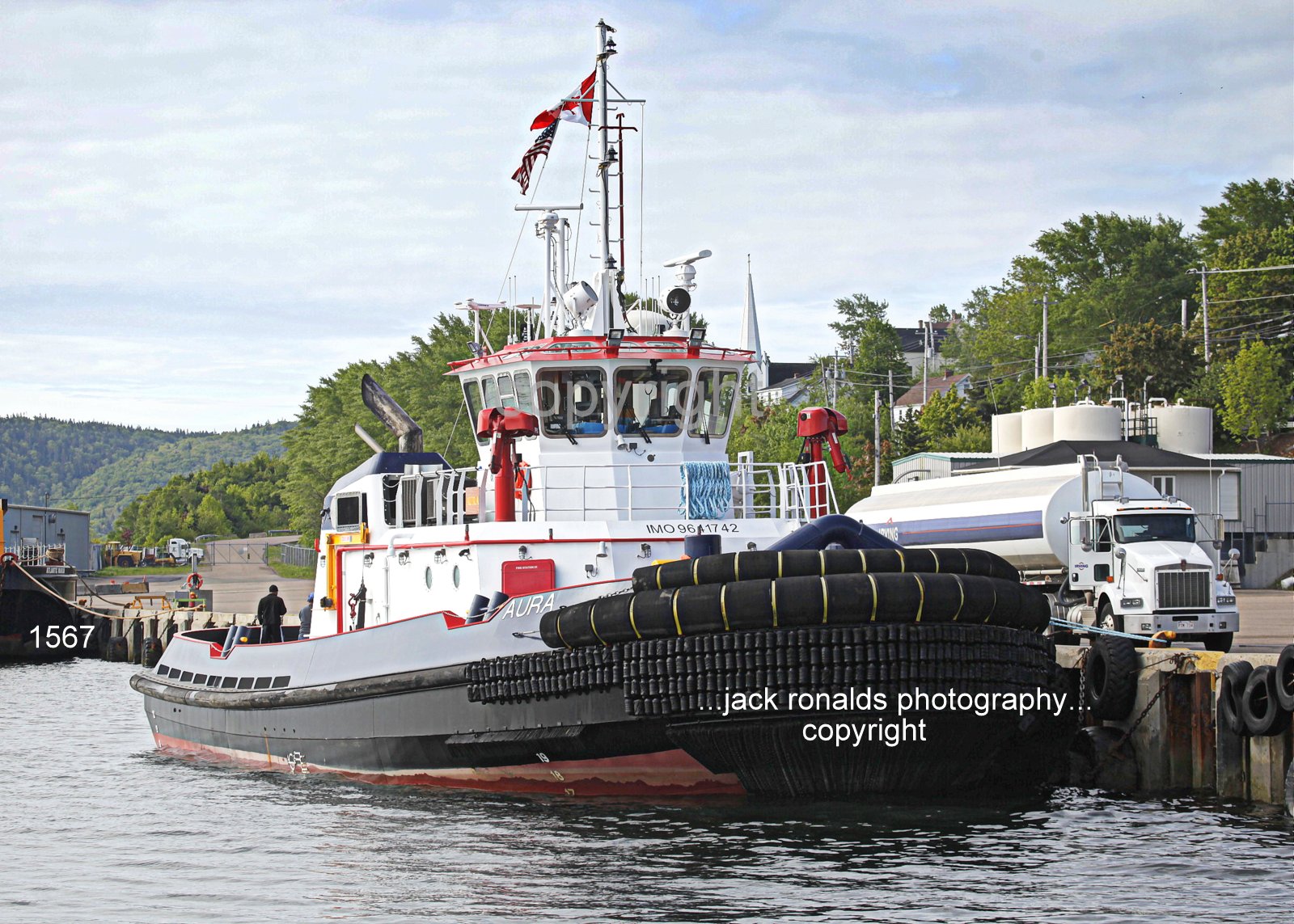 Strait Area Shipping By: Jack Ronalds , Jarrod David and Philip Burden ...