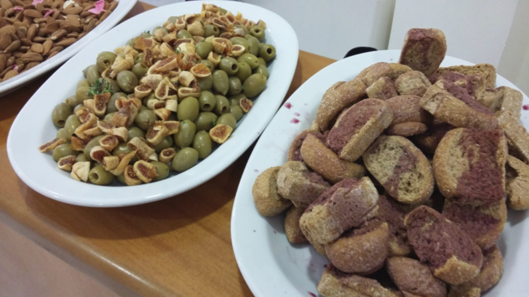 The Aristotle Menu: Eating Like an ancient Hellenc philosopher ...