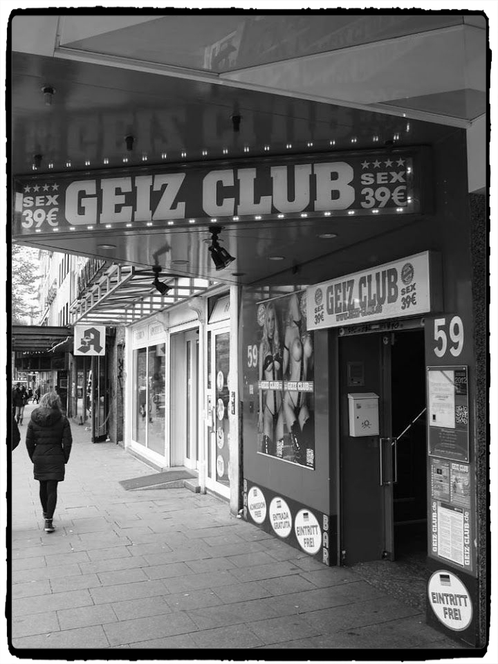 Ruinen - Ruins Ruines - Rovine Ruinas - Pуины Zřícenina : Geiz ist geil ...