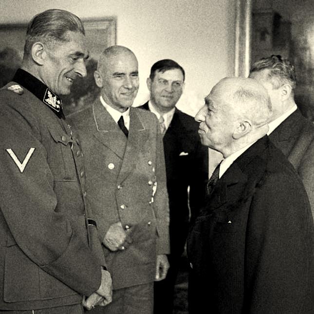 NAZI JERMAN: Album Foto Terbaik Karl-Hermann Frank