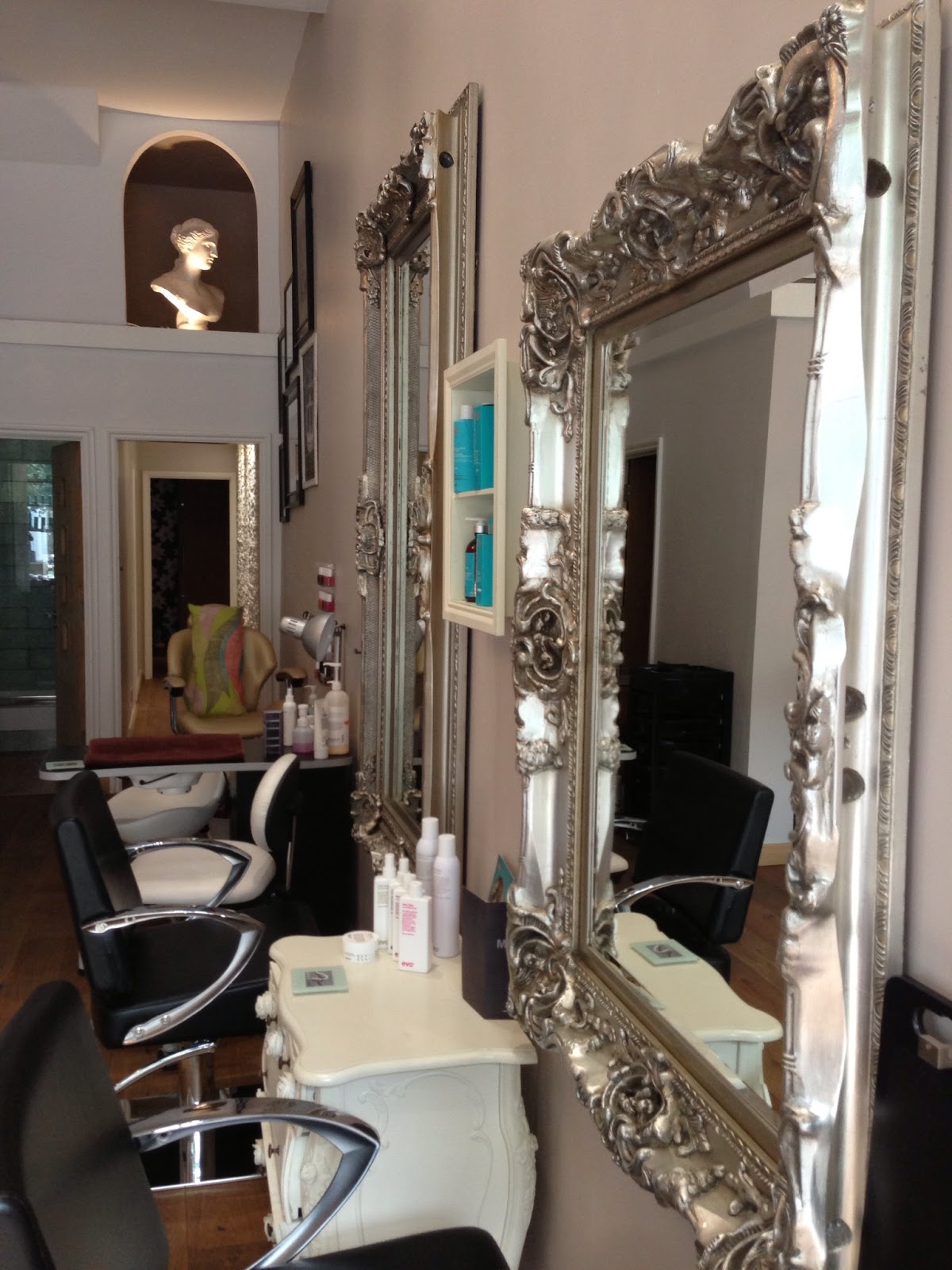 Miss Treacle in London