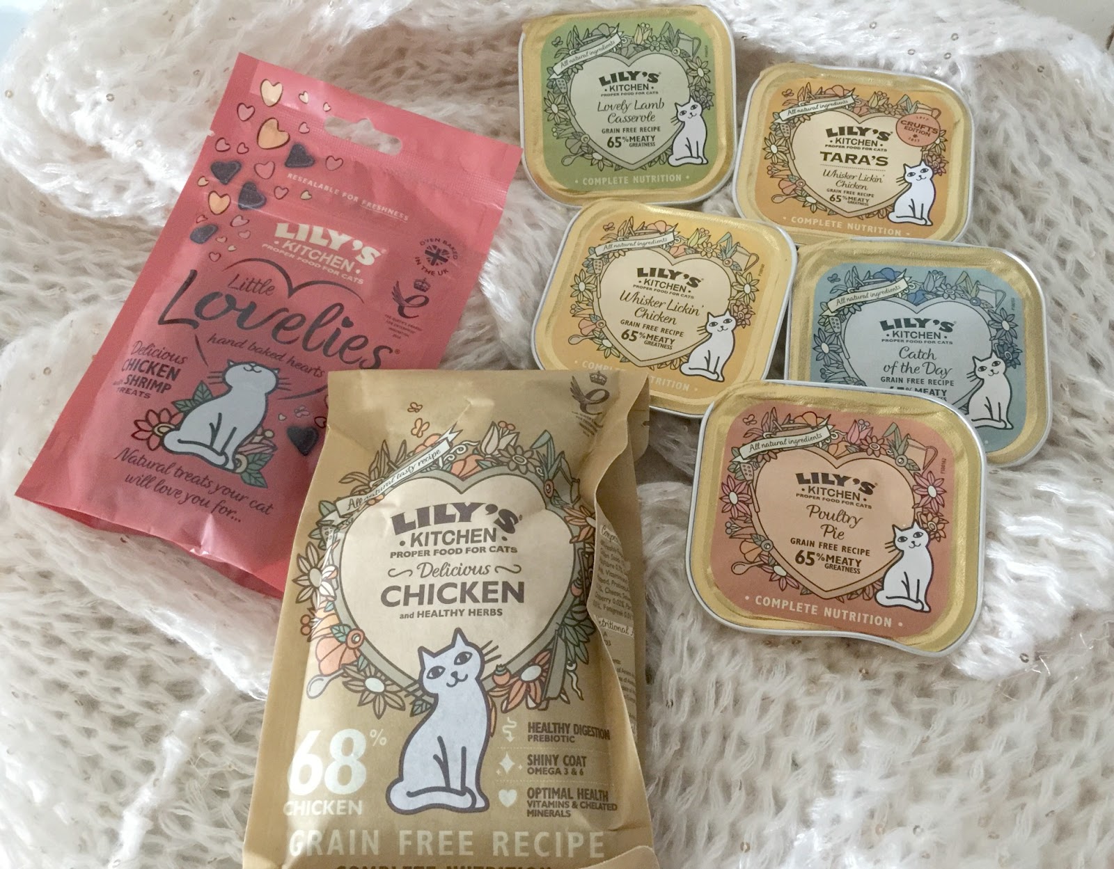 Lily's Kitchen cat food review