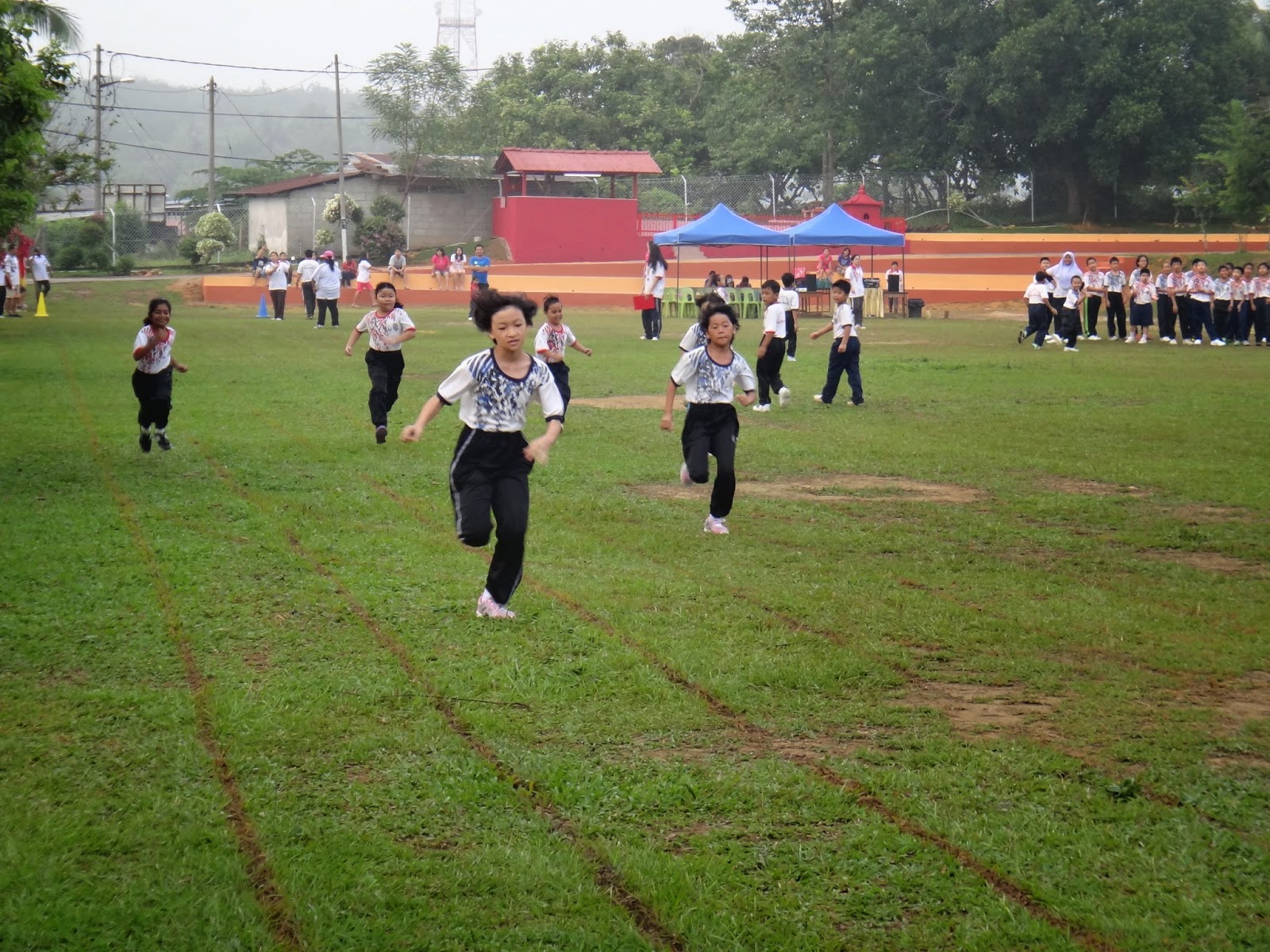 Kanak-kanak Lumba Lari