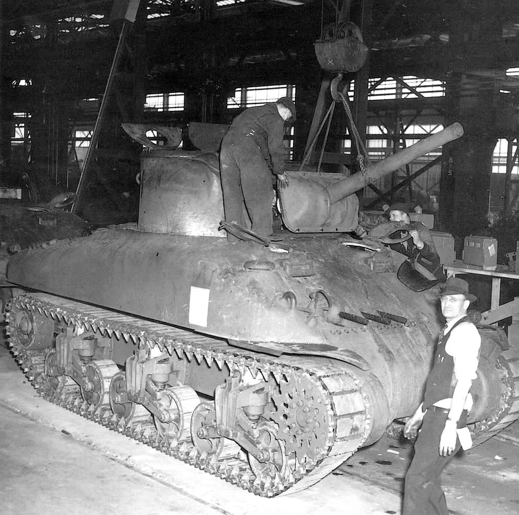 Panzerserra Bunker- Military Scale Models in 1/35 scale: M4A1 (75) DV ...