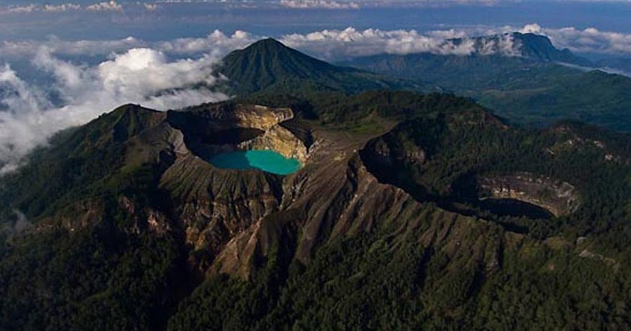 info menjadi pintar indonesia: Pesona Alam Keindahan Danau Tiga Warna ...