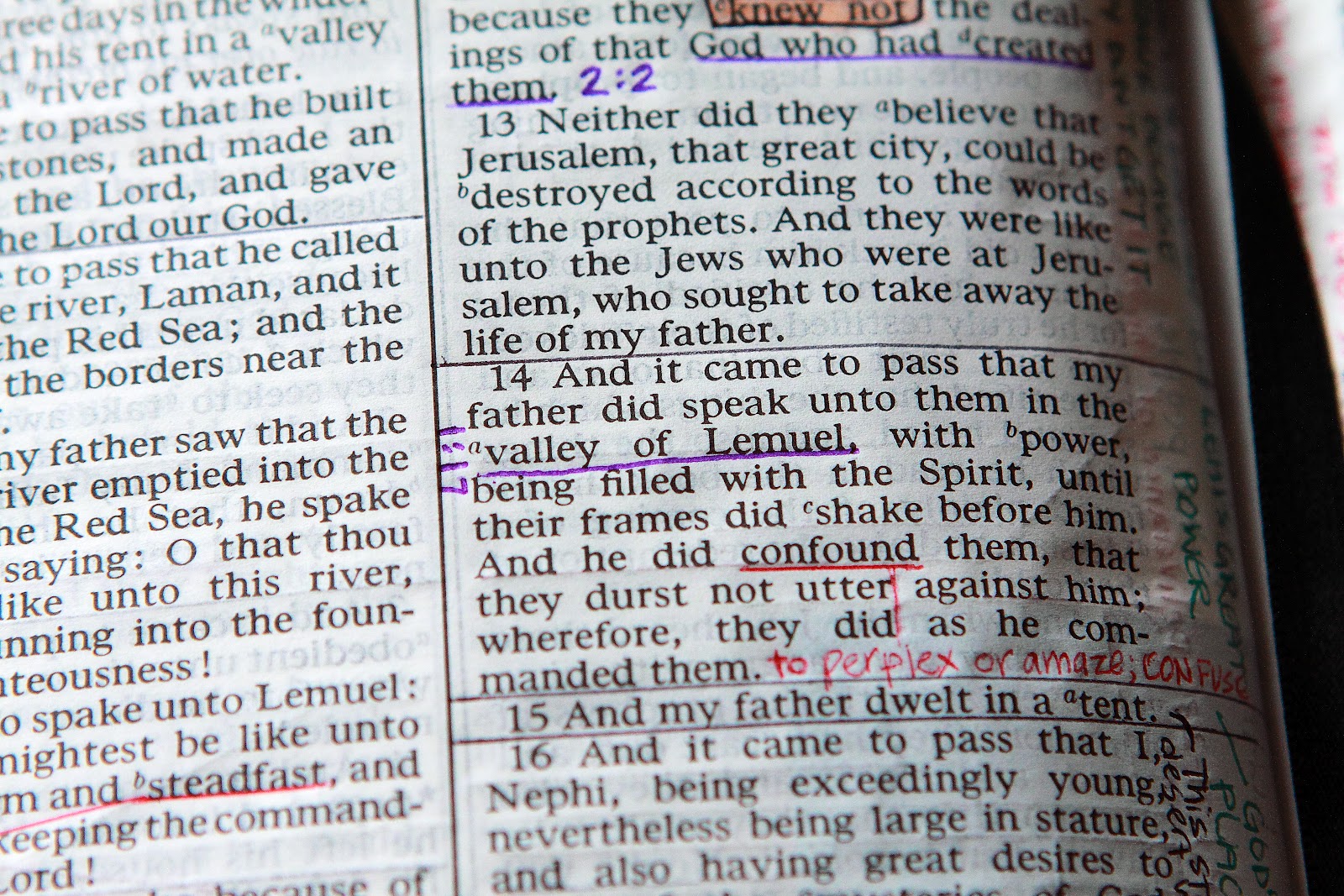 One of a Kind: Scripture Journal Tutorial: Part 2- Studying By Chapters