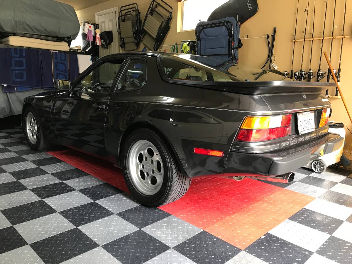 Minty Clean: 1983 Porsche 944 - DailyTurismo
