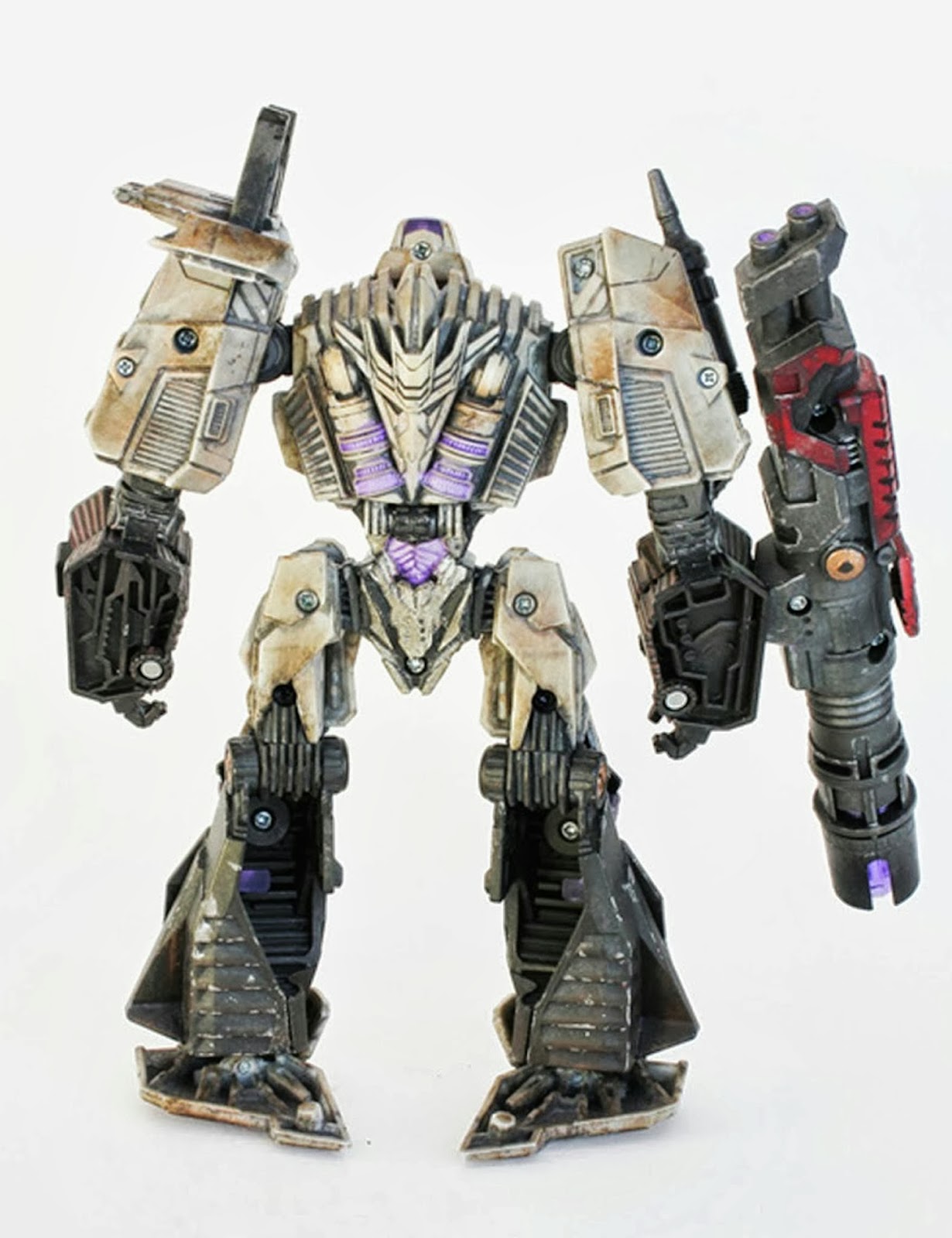Houge Sandwich: WFC Megatron