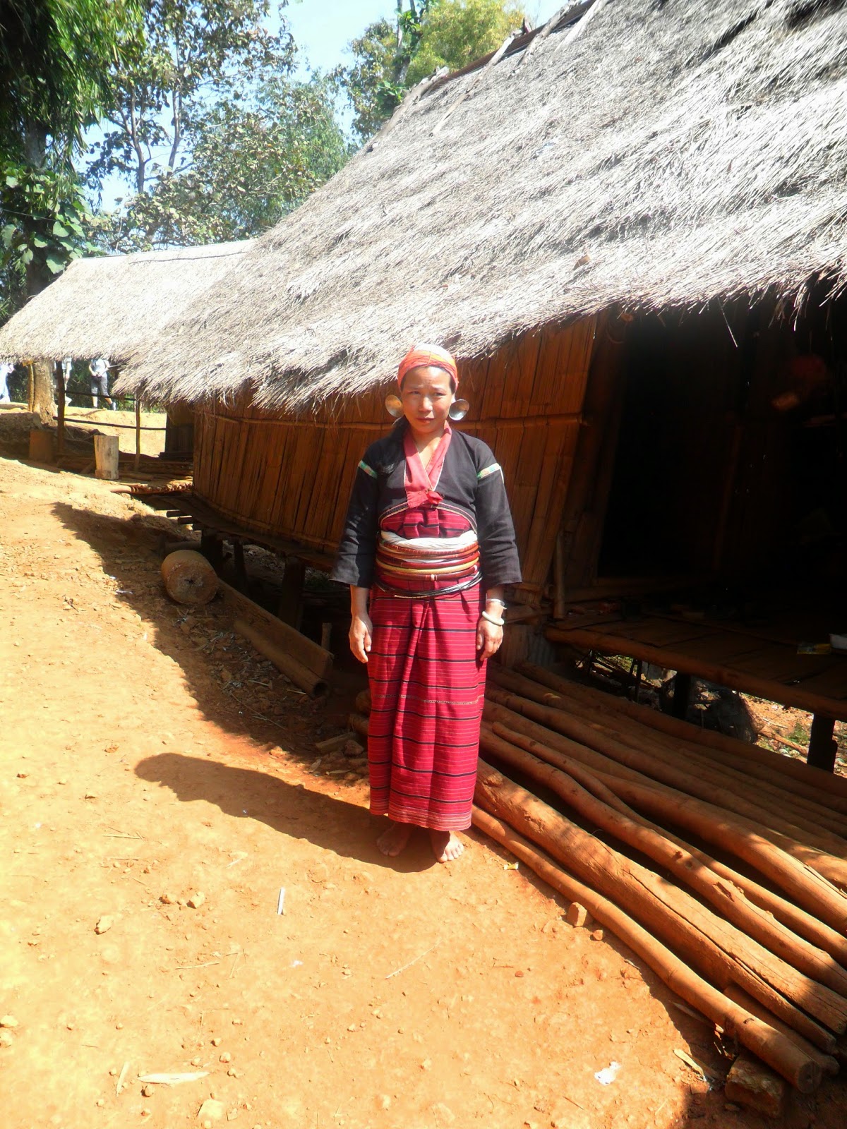 blog de viajes : PADONG WOMEN THAILAND - MUJERES DE CUELLO LARGO EN ...