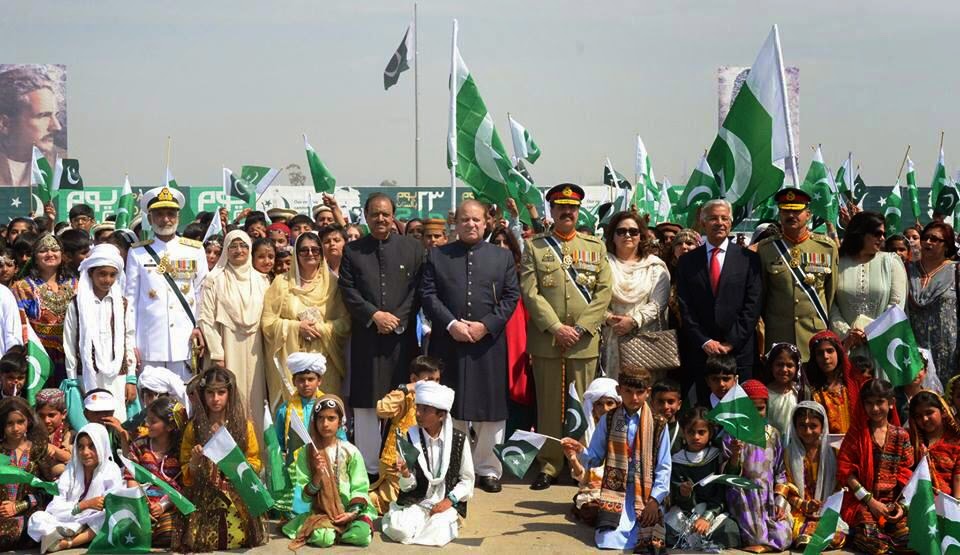 Pakistan Probe: Pakistan Day Parade Pictures and Videos 23rd March