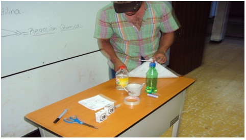 Tareas para un 20: TRIPTICO "EXTINTOR CASERO 2"