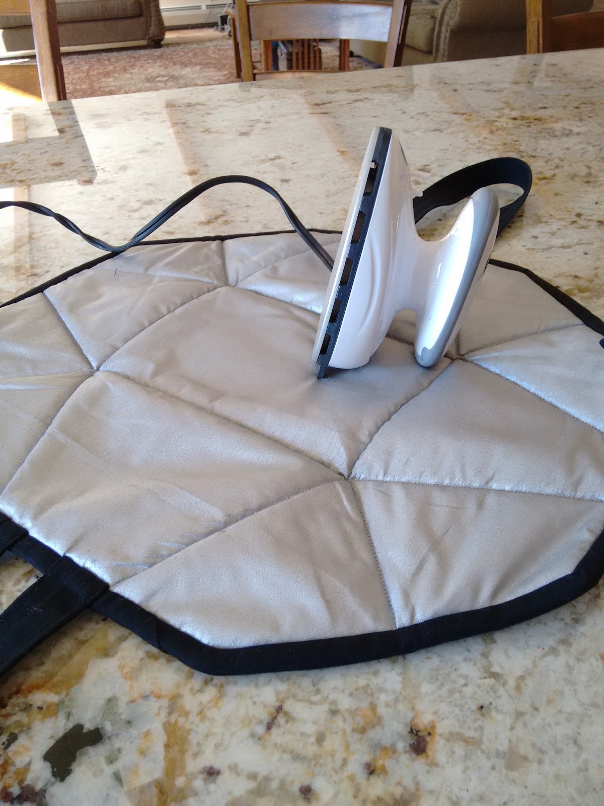 Double T Quilts: Mini Iron Caddy