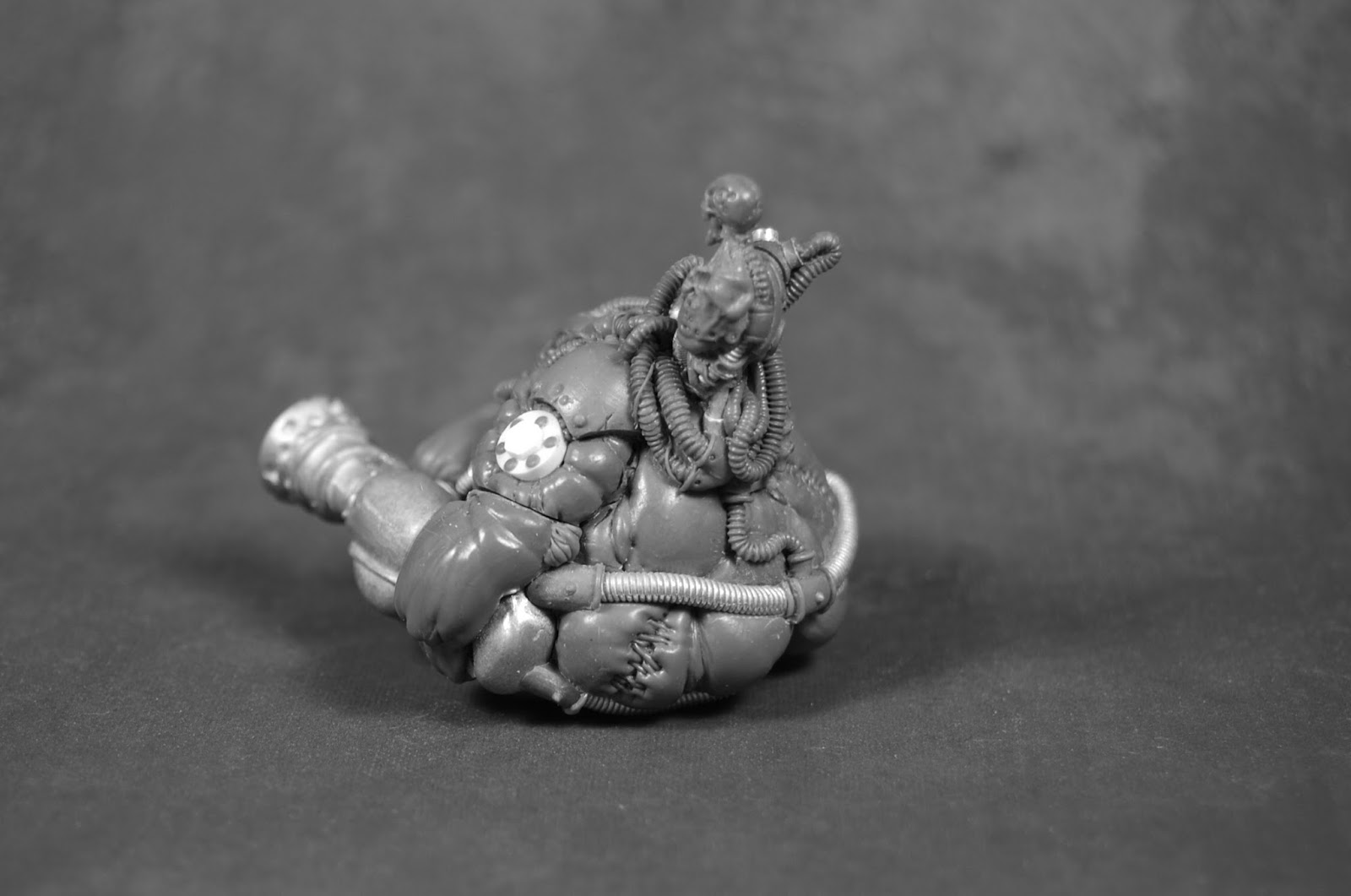 MONSTER 0: Warmachine - Cryx Bloat Thrall overseer Mobius