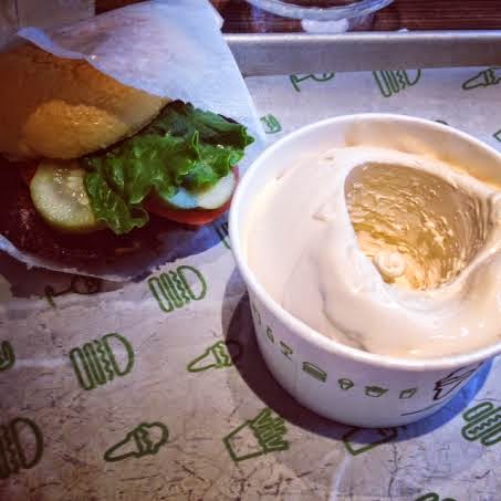 Never Turn Down A Cupcake: Shake Shack - Caramel Praline Cake Custard