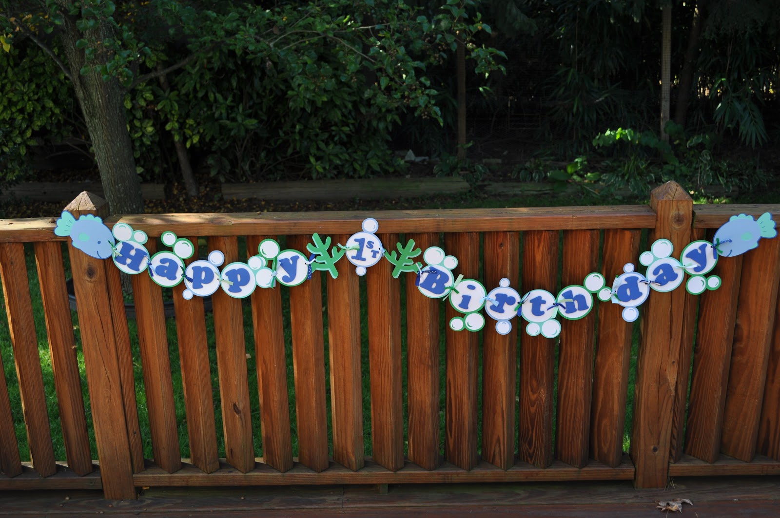 R + R Creations: Bubble Fish Banner