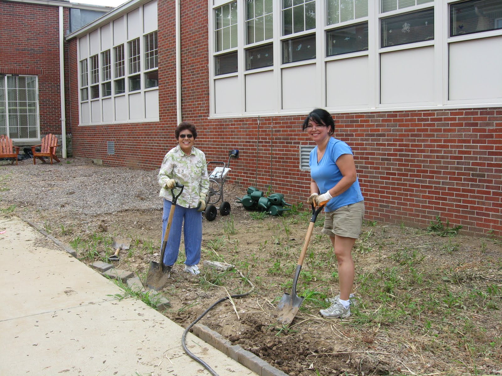 Russell Cave Elementary School Garden: 2011
