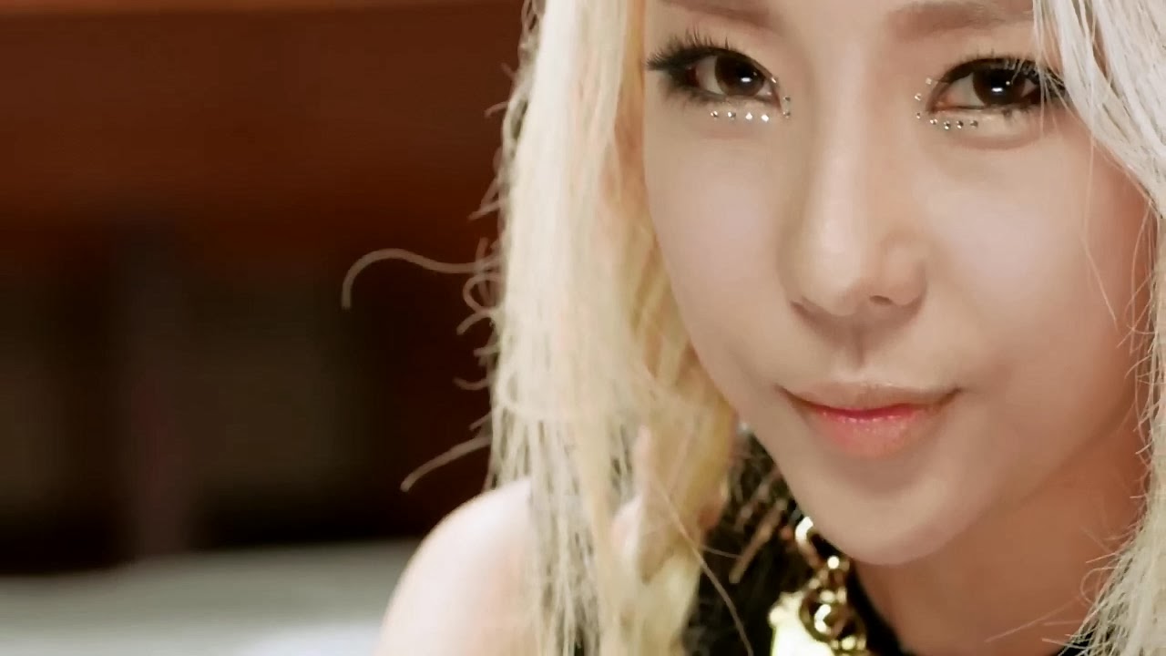 RaNia - Just Go MV και who-is-who | I say myeolchi // k-pop in greek