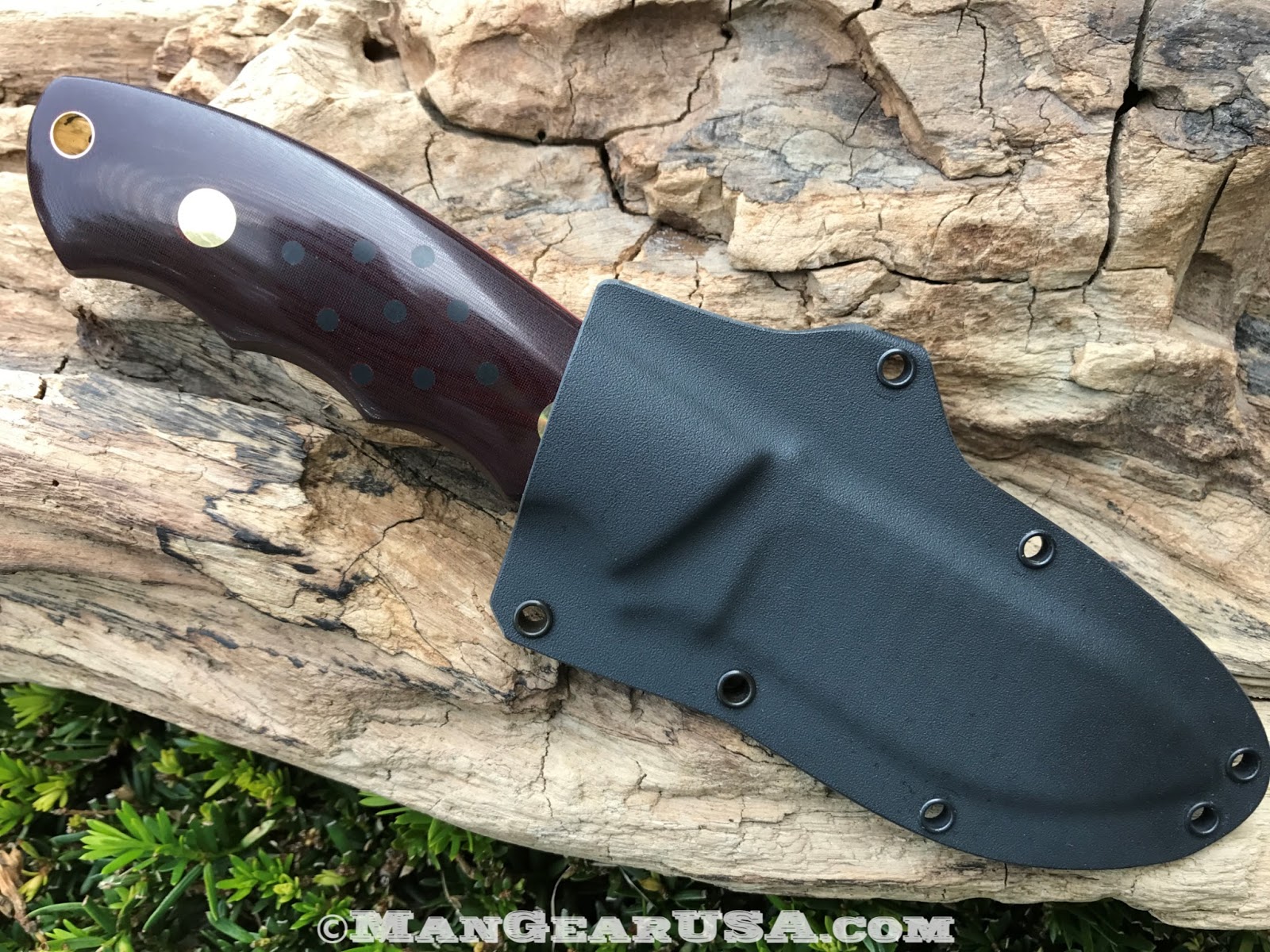 Man Gear: Bob Dozier Knives Professional Skinner, Custom Burgundy Scales